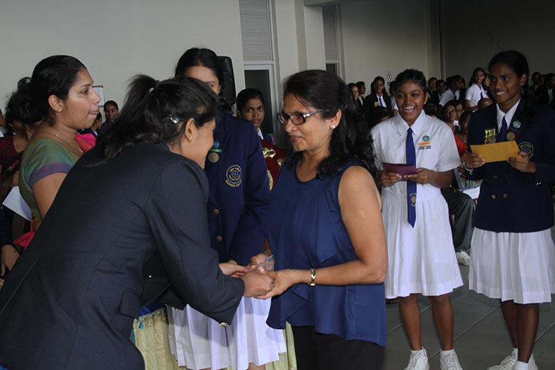 Photo Gallery – Swimming Meet « Musaeus College | Colombo | Sri Lanka